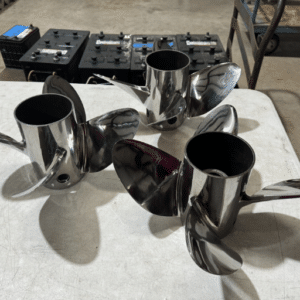 4 Blade vs 3 Blade Propeller: Which Blade Propeller is Right for Your ...